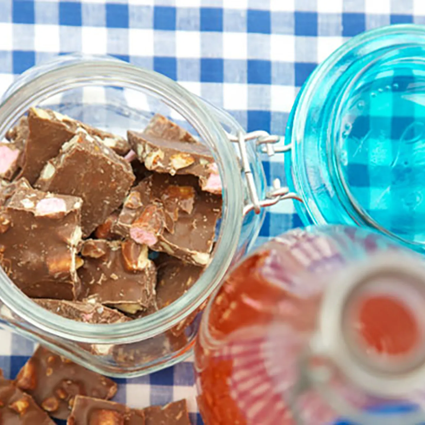 Fazerin Sininen ja rocky road - Fazer.fi