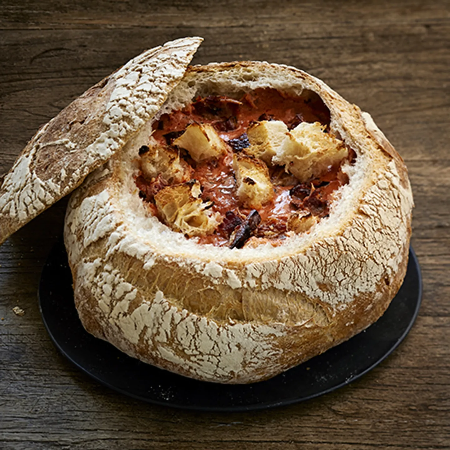 Paesano, tomaatti-vuohenjuustokeitolla - Fazer.fi