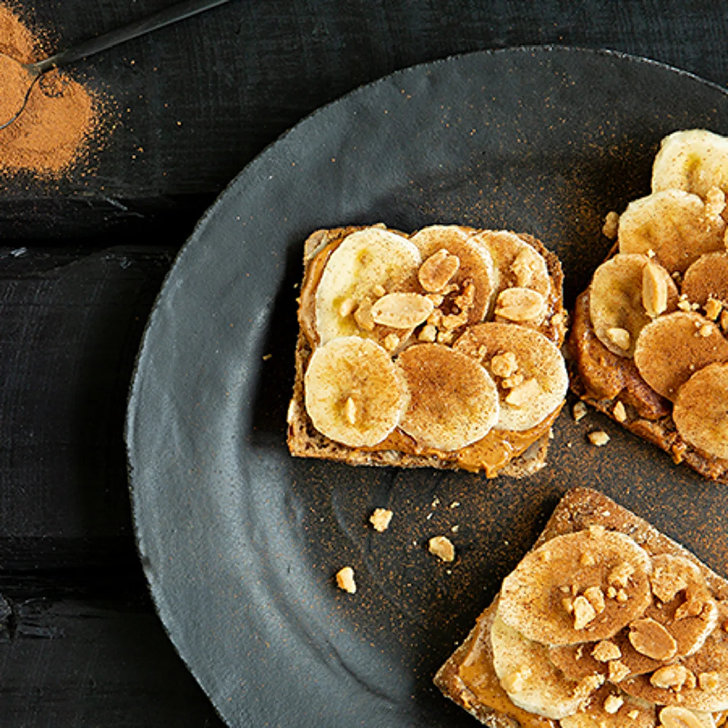 Maapähkinävoi-banaani-leipä - Fazer.fi